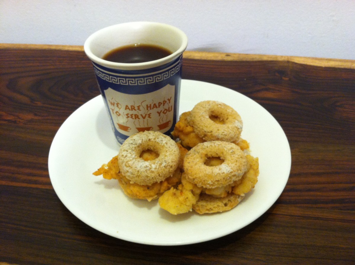 Donut Chicken Snackers with Coffee Sauce | sandwich surprise!